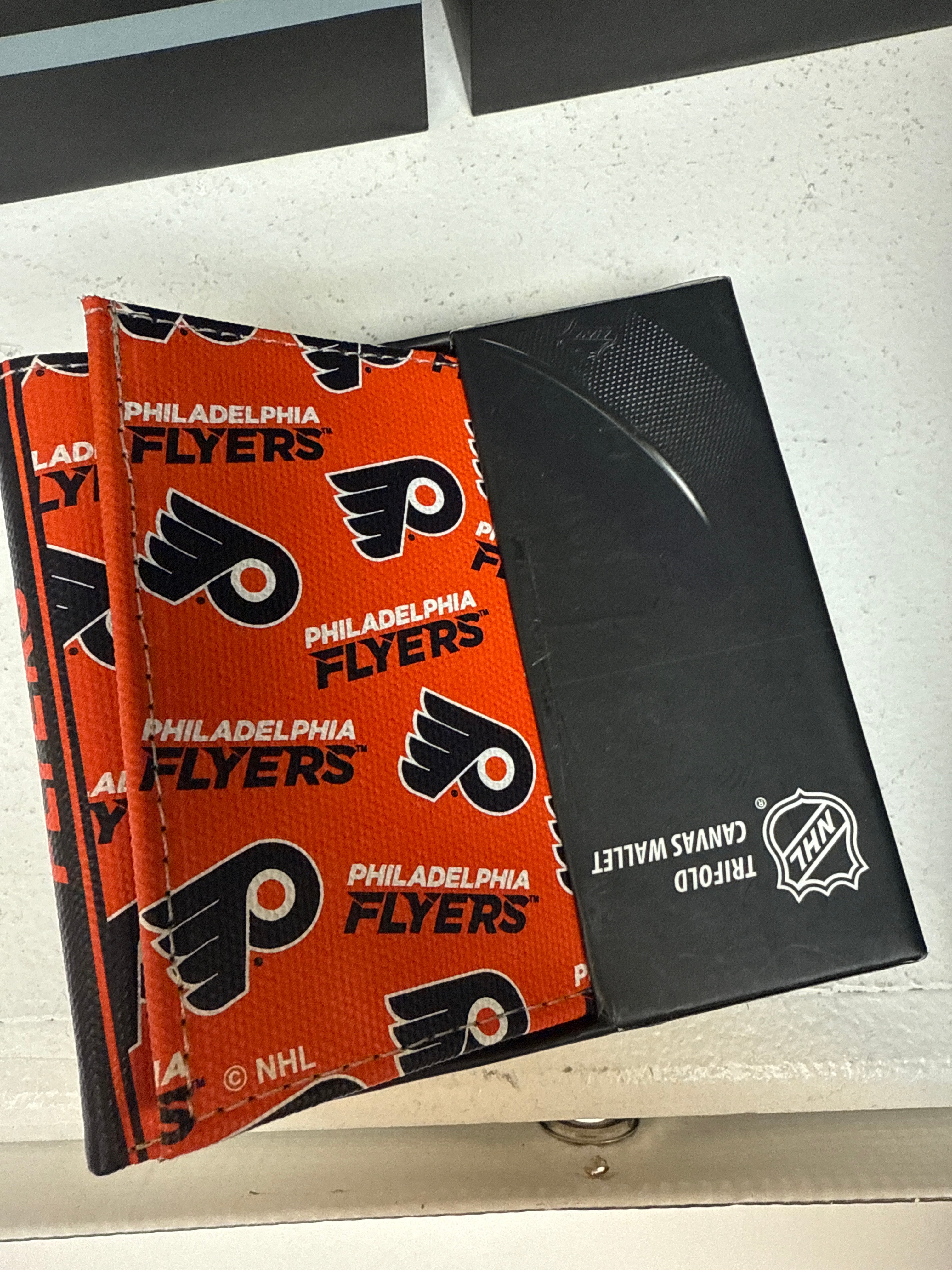 Philly Sports Trifold Wallet – Monkey's Uncle